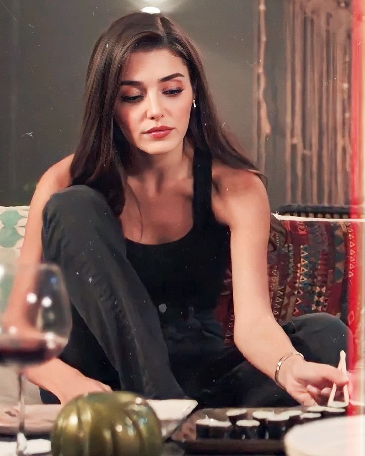 2000+Hande Arcel Images - Trend Dpz